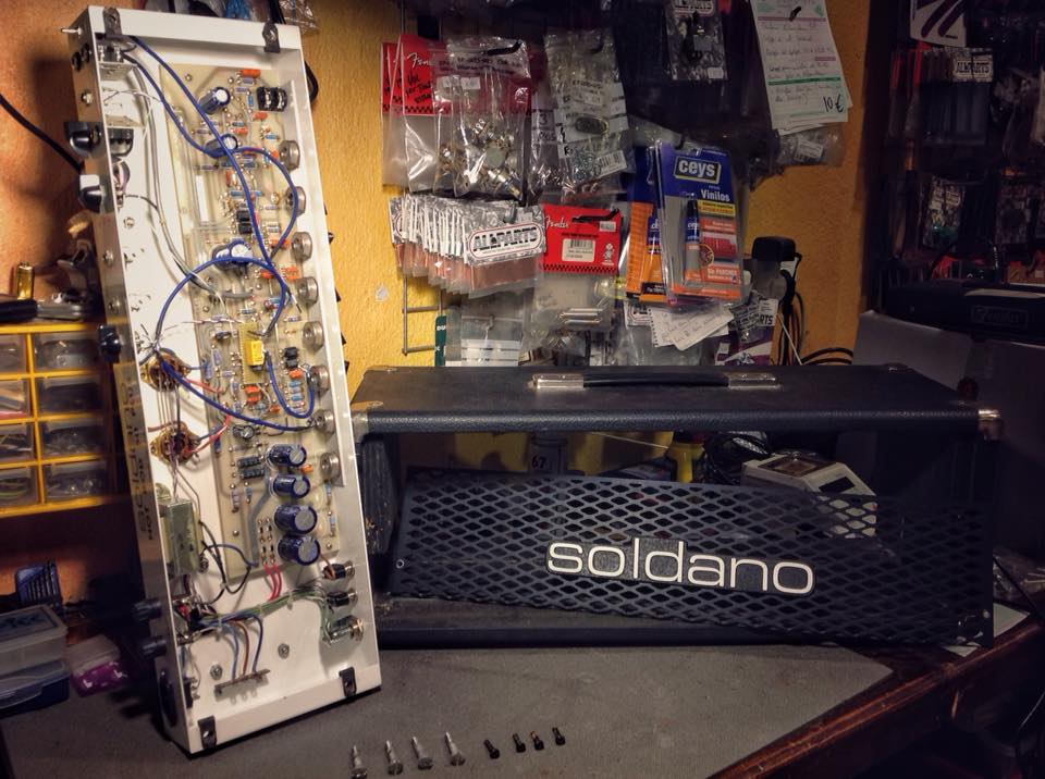 Cabezal SOLDANO Hot-Rod 50 plus al descubierto – RastromusicaLBlog